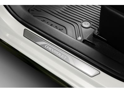 OEM GM 95075440 - Front Door Sill Plates in Aluminum with Chevrolet Script