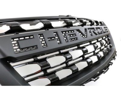 OEM GM 84431359 - Grille in Black with Chevrolet Script